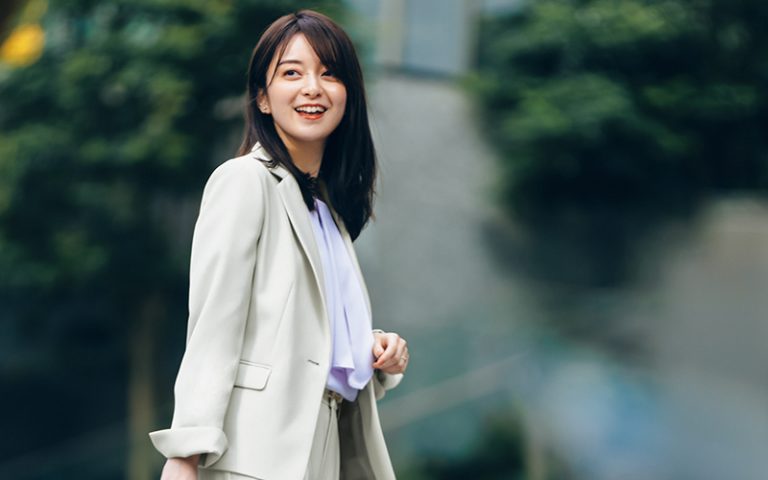 【AOKI＆Oggiコラボ】これが私の理想のセットアップ｜高橋加奈代さん編 | Oggi.jp