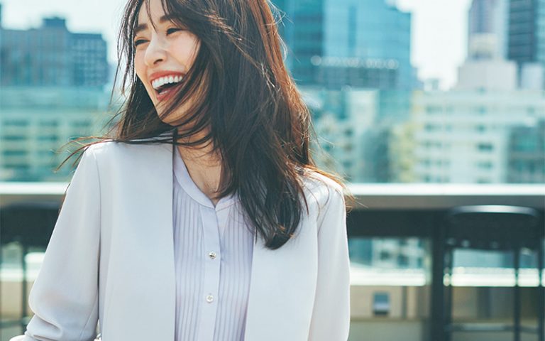 【洗える・防しわ・ストレッチ】働く私の毎日に、「MeWORK」の高機能ジャケットを！ | Oggi.jp