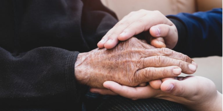 「親孝行」は何をしたらいい？「親孝行」の内容やタイミングを紹介 Oggi Jp