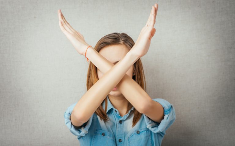 メールなどでやんわり断るポイント！ ビジネスや恋愛系などのシーン別で解説 | Oggi.jp