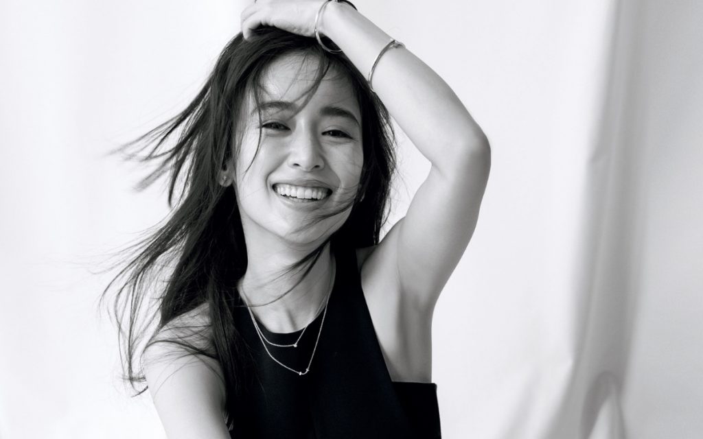 「20代のときよりも、今の自分のほうがしっくりくる」泉 里香インタビュー | Oggi.jp