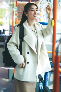 “MeWORK”のジャケットに重ねても、快適おしゃれなAOKIの洗練コート！ | Oggi.jp