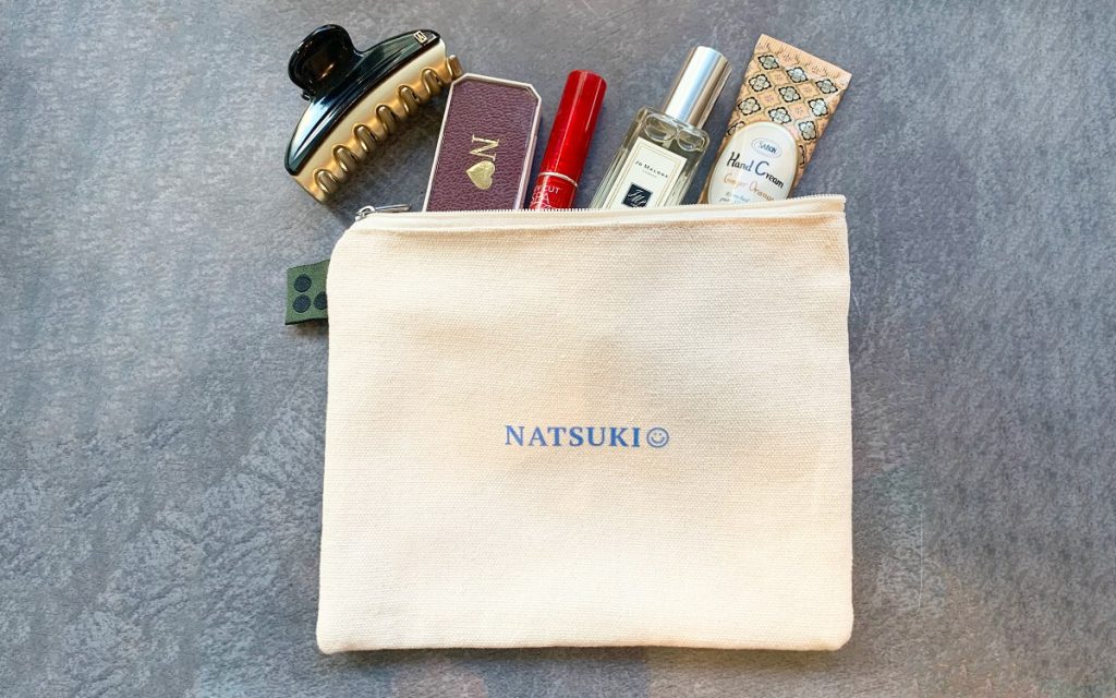 スリコで名入れ!? 3COINS 原宿本店限定カスタマイズサービスがいい♡ 篠原菜月 | Oggi.jp