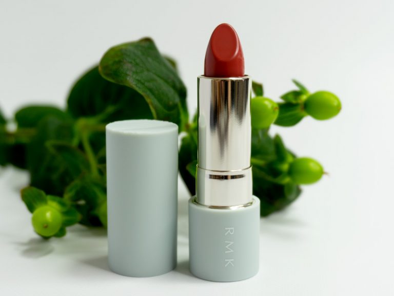 美容エディターが新作リップを塗り比べ！ シャネル、ディオール、THREE… デパコスブランド新作5選 | Oggi.jp