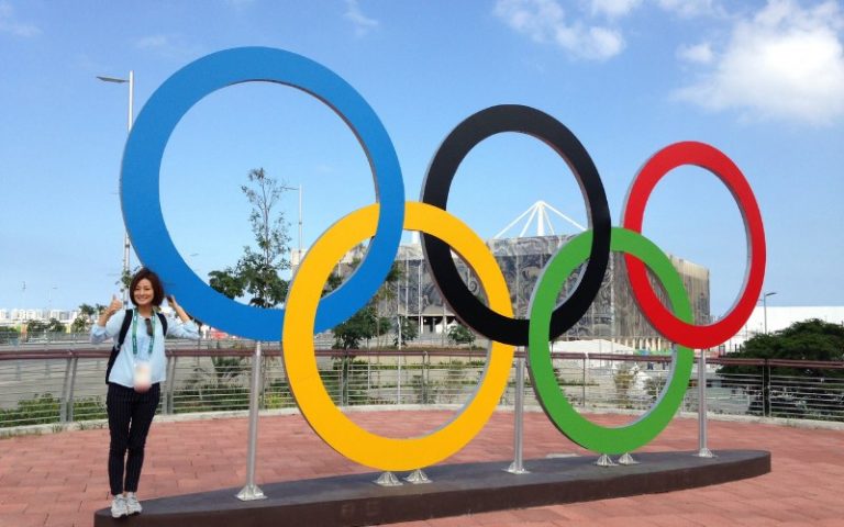 アナウンサーの「闇落ち」対処法は？ 冬の朝食の定番は？｜徳島えりか連載vol.21 | Oggi.jp